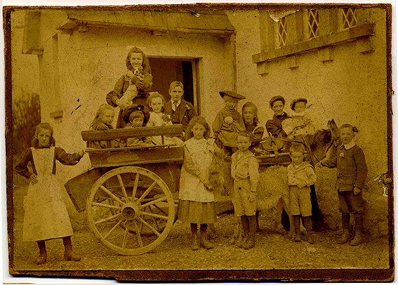 Finding Aids – Erasmus Smith Schools Archive